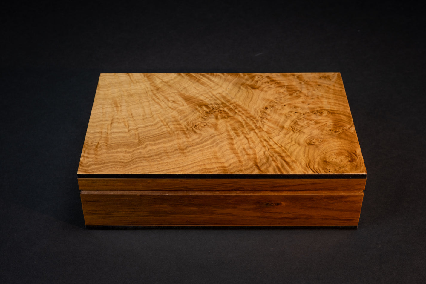 Boxiliary Box - Musk Burl – Handmade Boxes